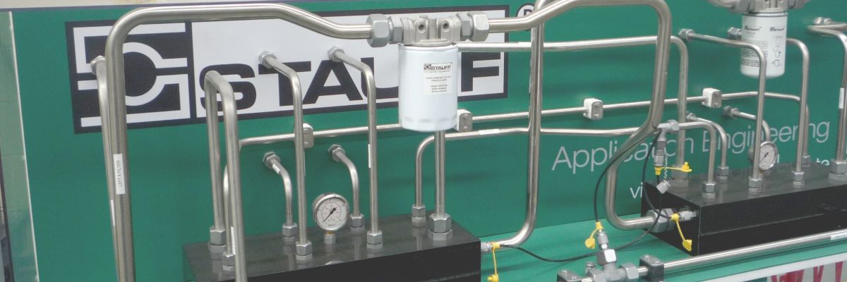 Installation and installation supervision of pipelines | STAUFF